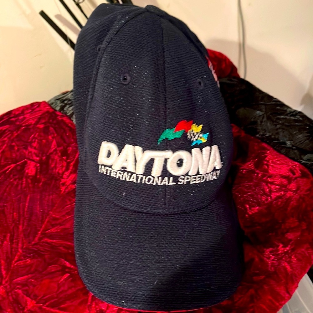 Daytona International Speedway Formfitting Hat Vintage - Gem